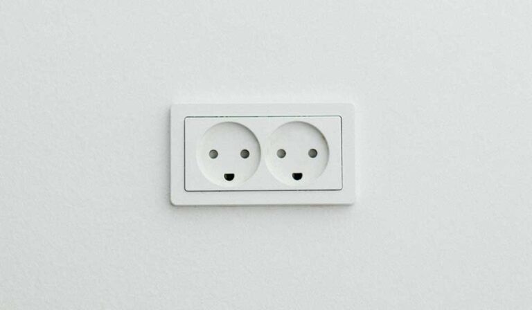 Can an electric car be charged at a normal socket?